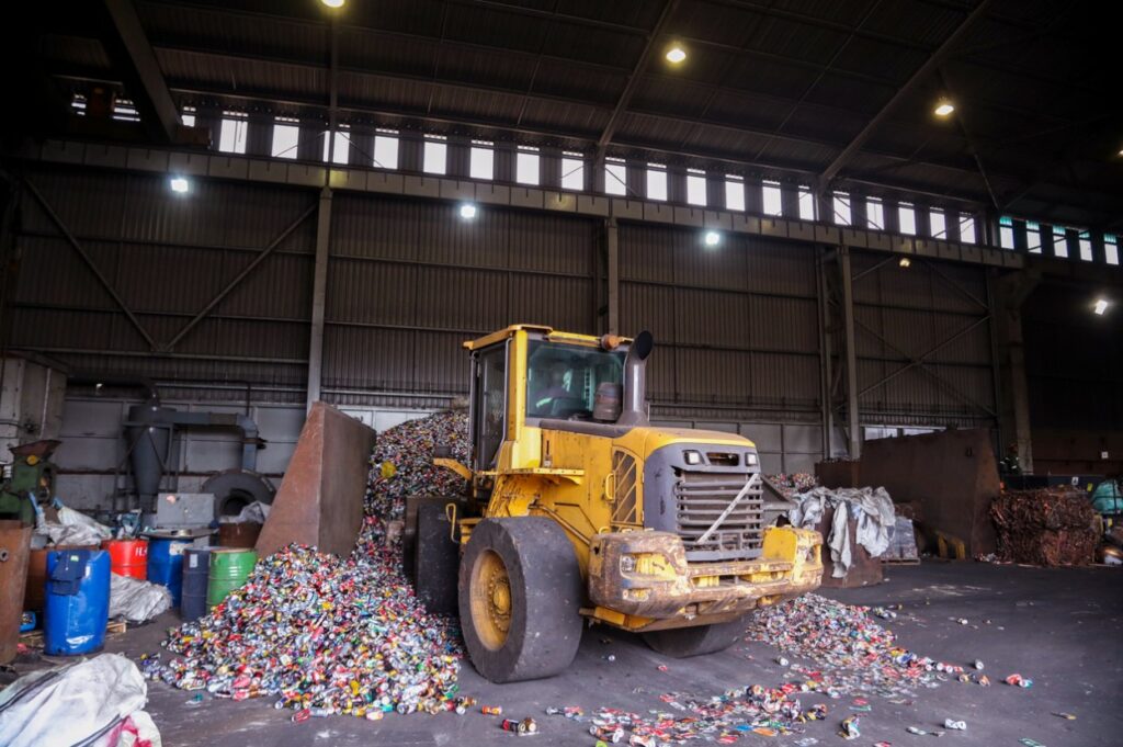 Industrial vs Retail Scrap Recycling: Which Option Fits Your Metal Waste?